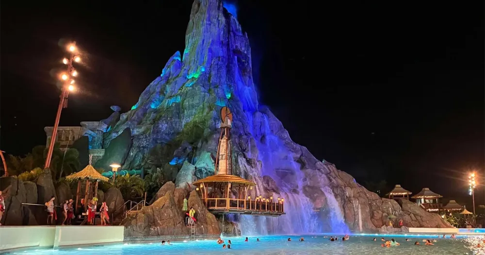 Volcano Bay Nights: Universal anuncia evento noturno com Scooby-Doo ...